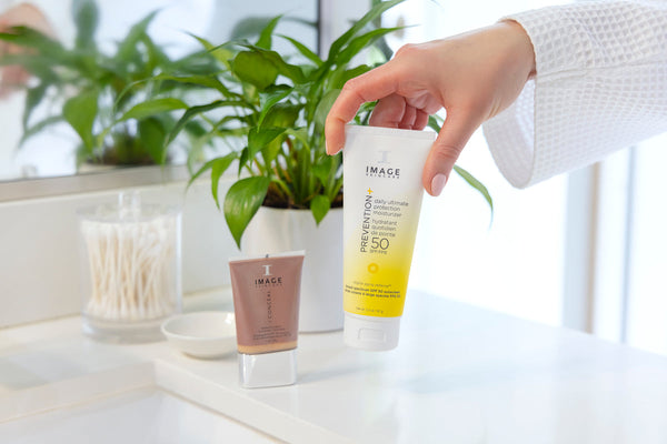 Can You Mix Sunscreen with Foundation? – IMAGE Skincare Australia