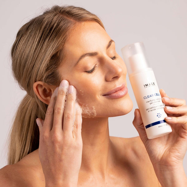 CLEAR CELL salicylic gel cleanser – IMAGE Skincare Australia